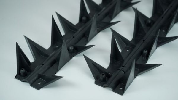 Stegastrip Non-Rotating Wall/Fence spike BiB – Bloom in box